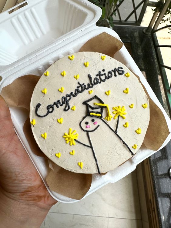 Graduation Mini Cake – Sarleen Cake